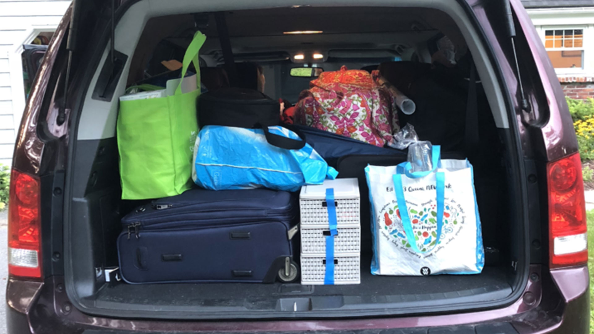4 Dos and Don'ts of Packing For College | Johns Hopkins University ...